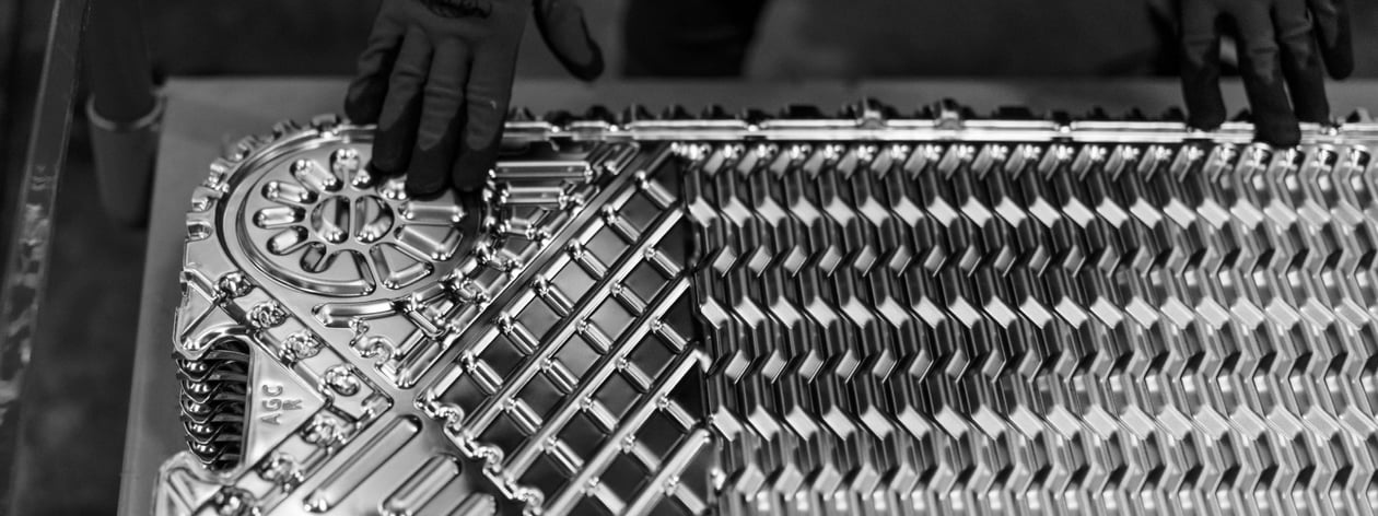 Efficient heat exchangers for beverage production and pasteurization.